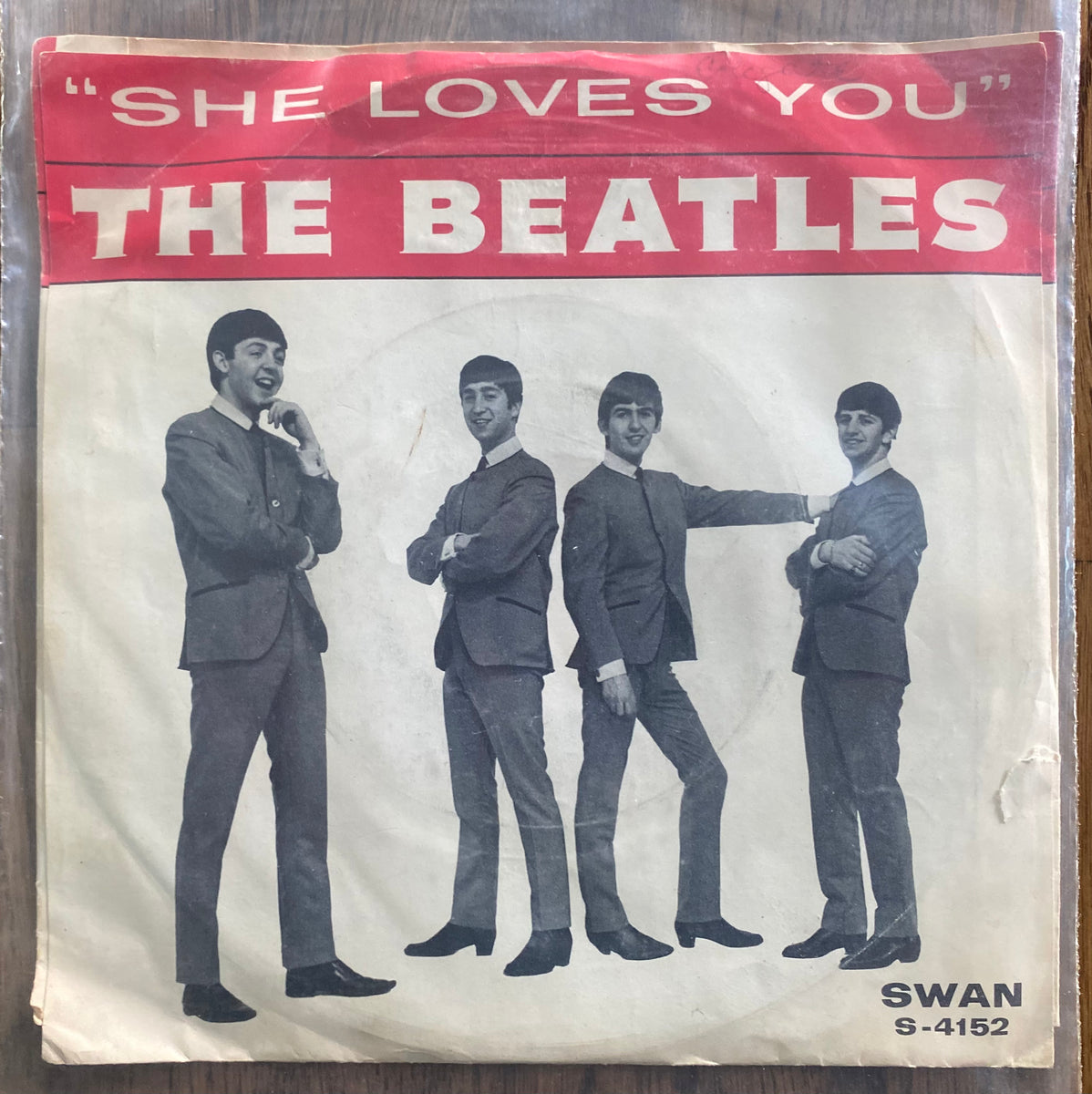 The Beatles 45 RPM "She loves you" Swan 1964 – Turntable Treasures